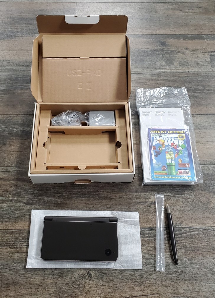 Nintendo DSi XL Brown (CIB)